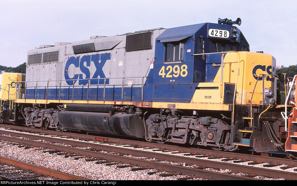 CSXT 4298 on Q352